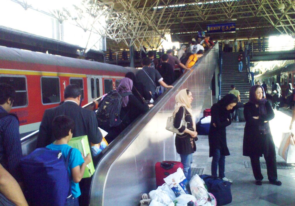 Raja Passenger Trains co. - تمکین فولاد آسانبر | آسانسور و پله برقی ...