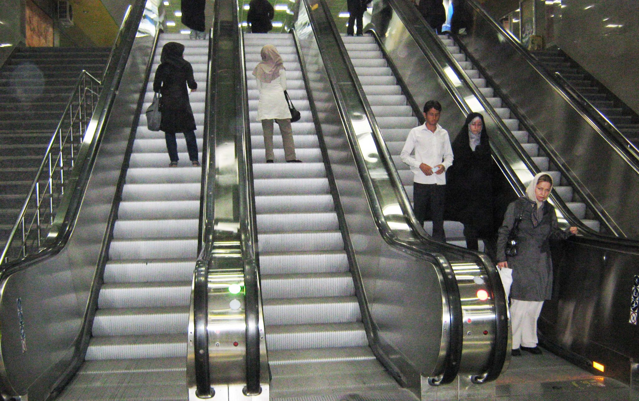 Tehran Metro-Line 4 - تمکین فولاد آسانبر | آسانسور و پله برقی | شیندلر ...